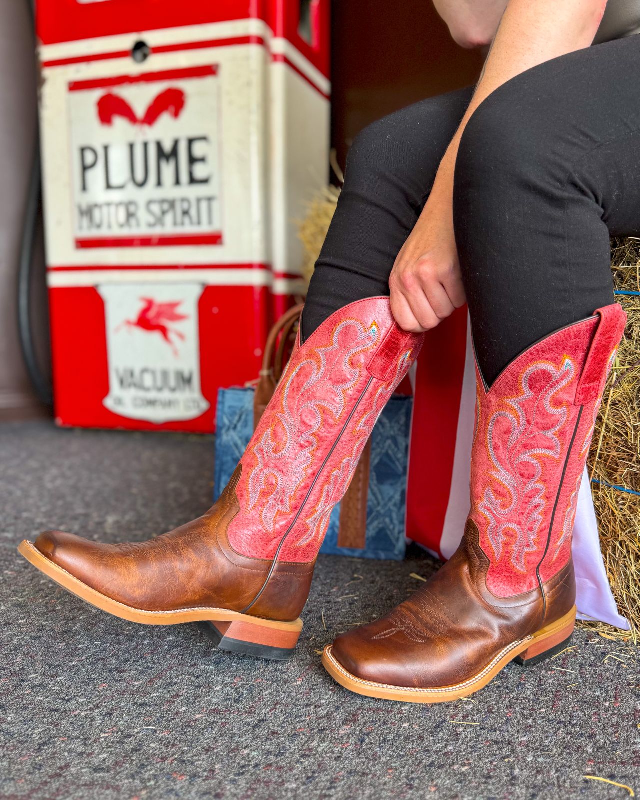 Texas Western Apparel! Everything Western, Cowboy Boots, Hats & More ...